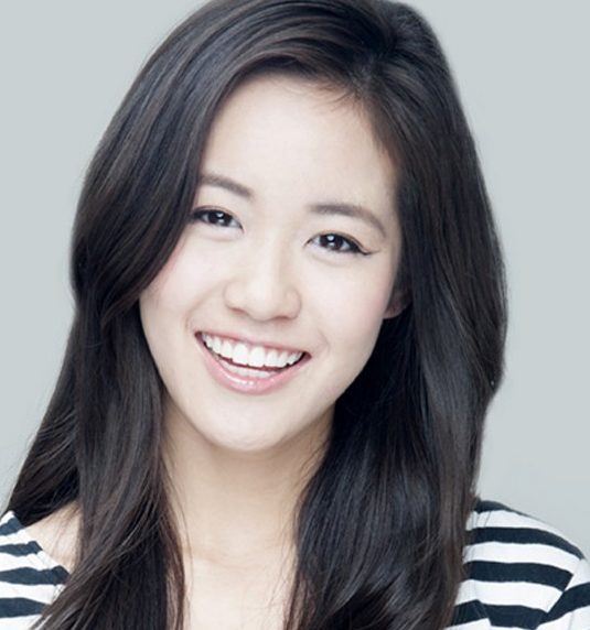 VANRI(モデル)の水着画像あり！かわいいハーフ？本名や国籍は！ - エンタメJOKER