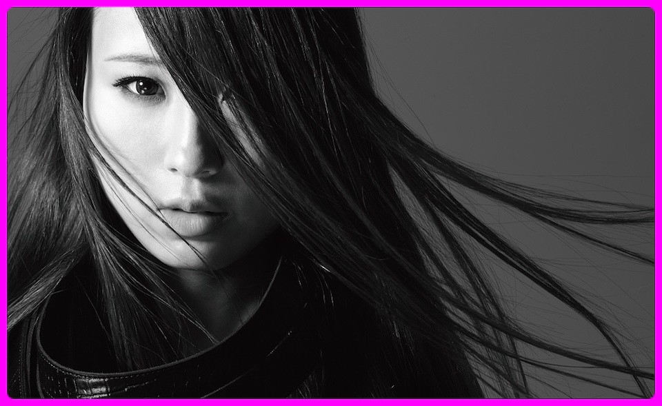 Uru(歌手)は病気で病んでる？障害者の噂も！顔出さない理由は？ - エンタメJOKER